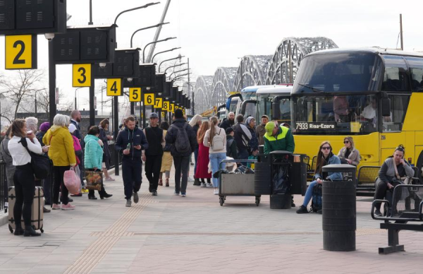 Latvia «closes its doors» to irregular bus routes to Russia and Belarus ...