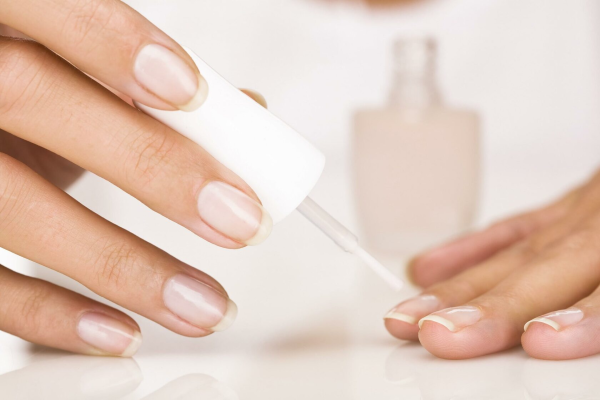 Therapeutic Nail Polishes: Is There Real Benefit? | BB.LV