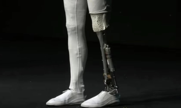 The Chinese Have Disemboweled Their Humanoid Robot | BB.LV