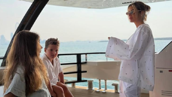 Not like everyone else: 39-year-old Keti Topuria relaxes in Dubai with ...