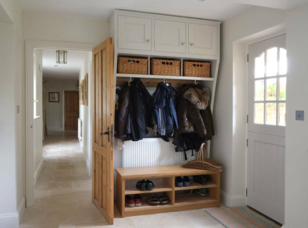 Storage Systems for Winter Clothes: So Jackets and Scarves Don’t ...
