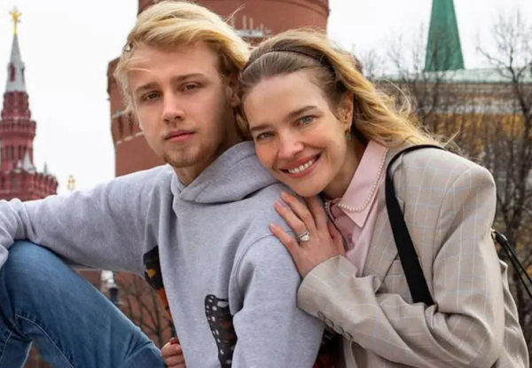 Lucas Portman - All in His Beautiful Mom, Became a Fashion Photographer ...