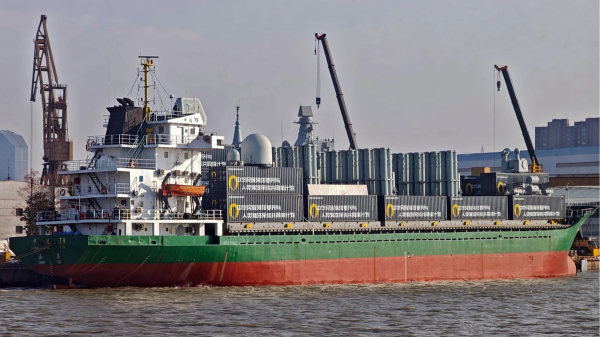 Chinese Container Ships Could Suddenly Launch Missiles, Experts Warn ...