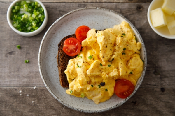Nutritionists Named the Most Beneficial Ways to Cook Eggs | BB.LV