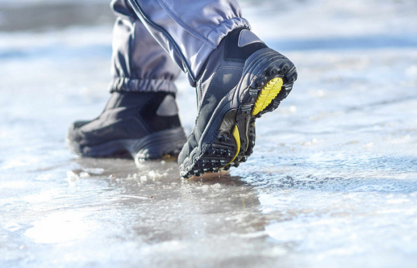 Safety on Ice: A Simple Trick for Winter Walks on Slippery Sidewalks ...