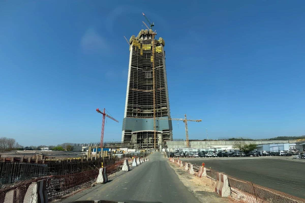The Kilometer-High Skyscraper in Saudi Arabia Will Be Completed in 2028 ...