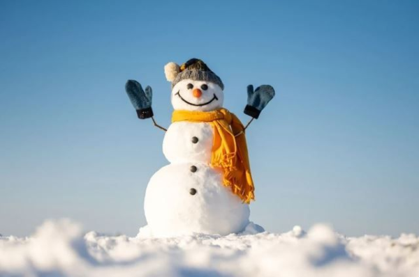 Can You Lose Weight While Building a Snowman? | BB.LV