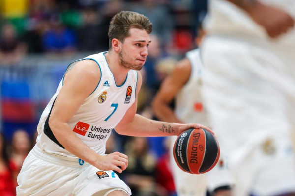 Luka Dončić Becomes the Youngest NBA Player to Reach 1,500 Three-Point ...