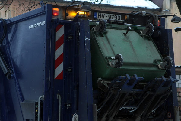 A new seven-year tender for waste management services announced in Riga ...