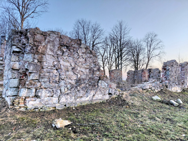 The Secrets of the Virgin Manor: A Forgotten History on the Outskirts ...
