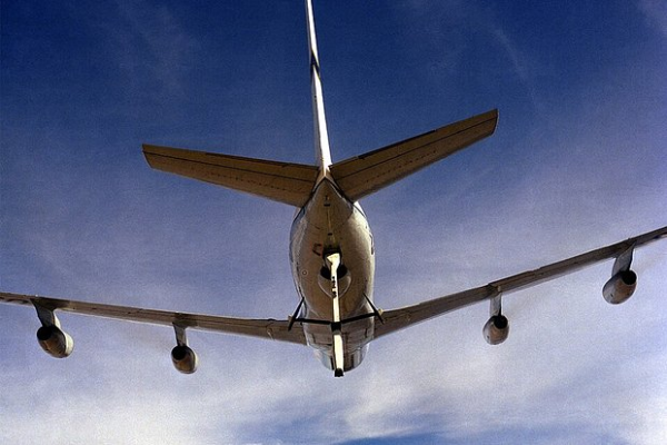 US tanker aircraft sends distress signal over the sea near Israel | BB.LV